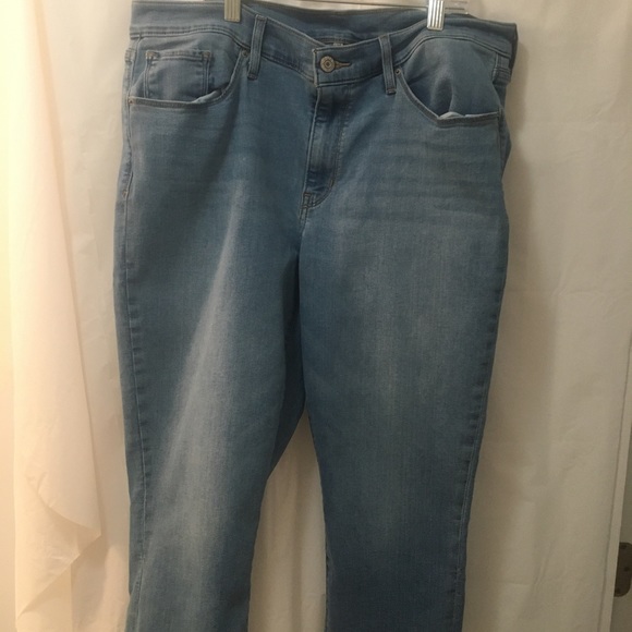 Levis Strauss | Pants & Jumpsuits | Levis Strauss Capri Pants Light ...